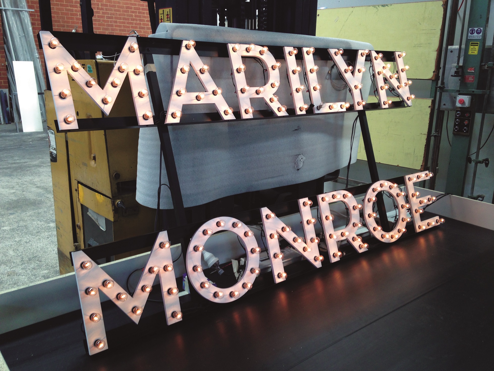 Melbourne Signage | For Custom Corporate, Business & Car Signs ...